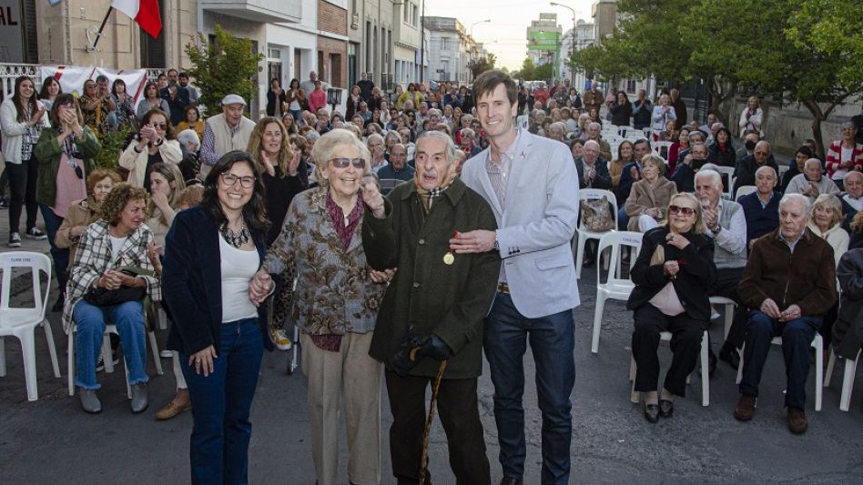 Entregaron ayer medallas a afiliados con 50 años en la Unión Cívica Radical